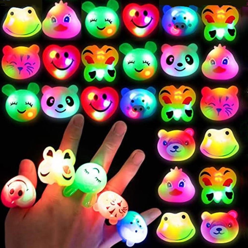 5ks / set dětské hračky Flash LED Cartoon světla záře ve tmě Hračky Pro ...